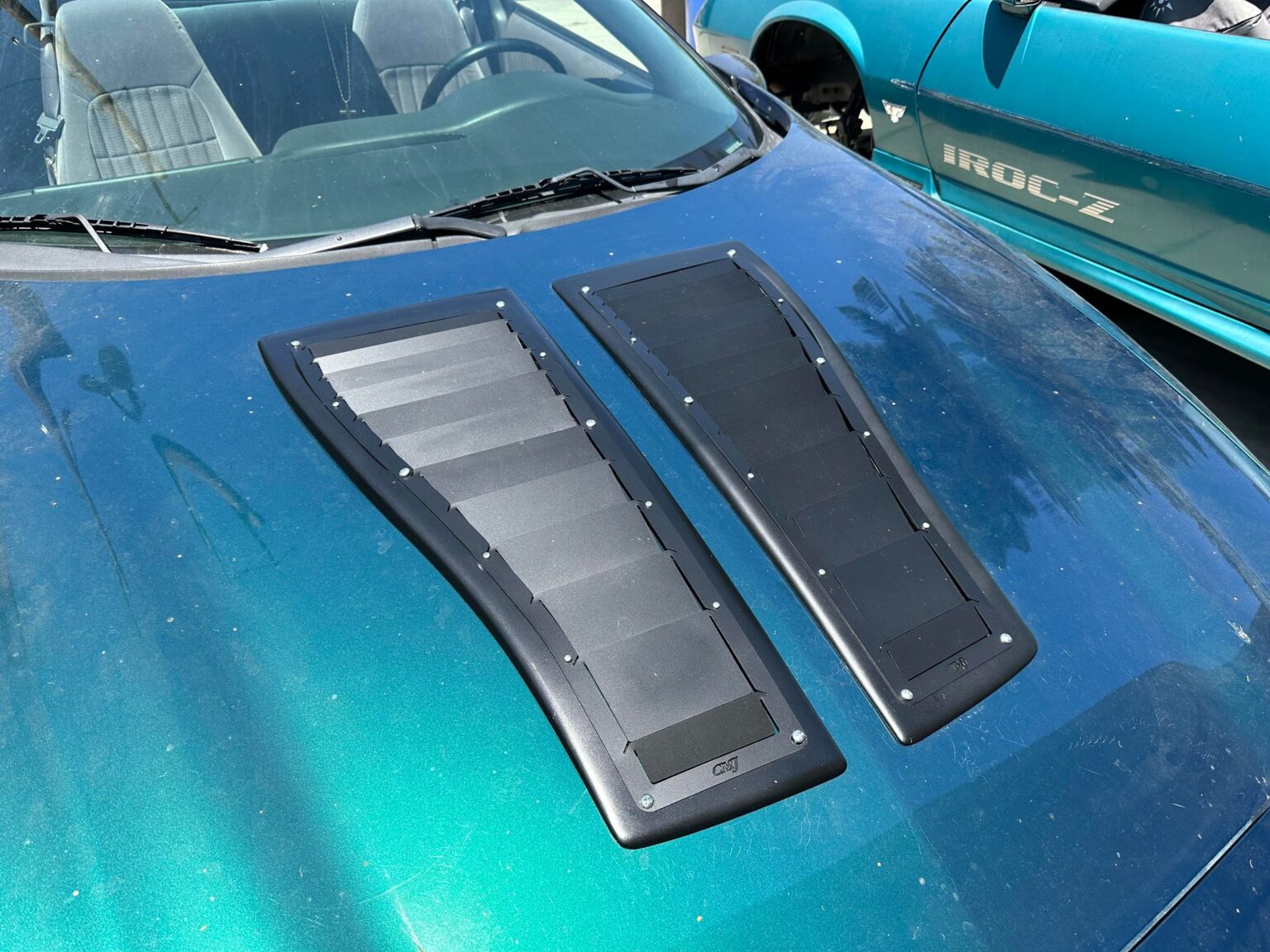CUSTOM “1982-1992 Camaro IROC-Z/Z28 Style” FUNCTIONAL Hood Louvers ...
